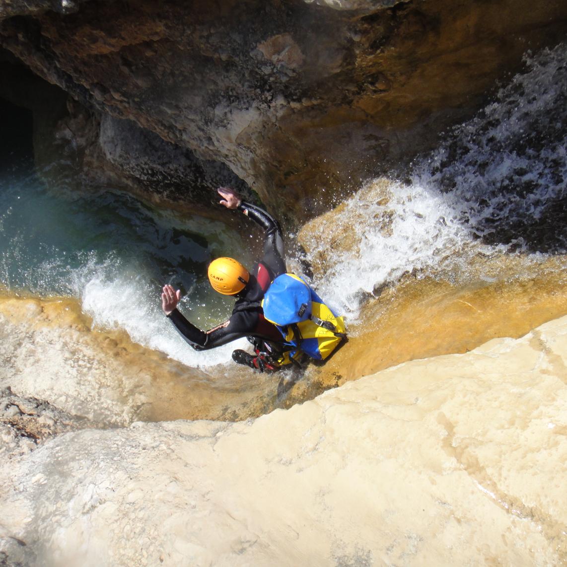Canyoning - Apartahotel Valle de Rodellar